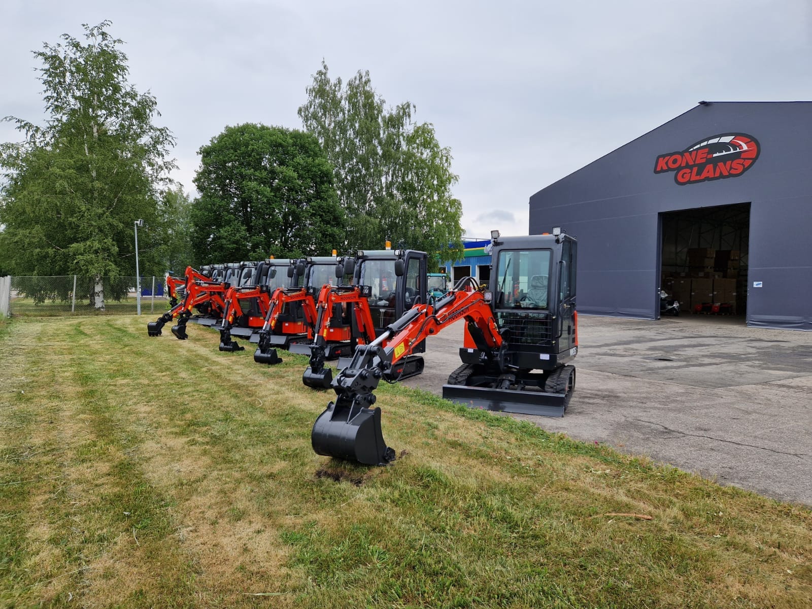 Hytillinen Minikaivuri Moonsun MN12 | Kaivinkoneet | Kone-Glans