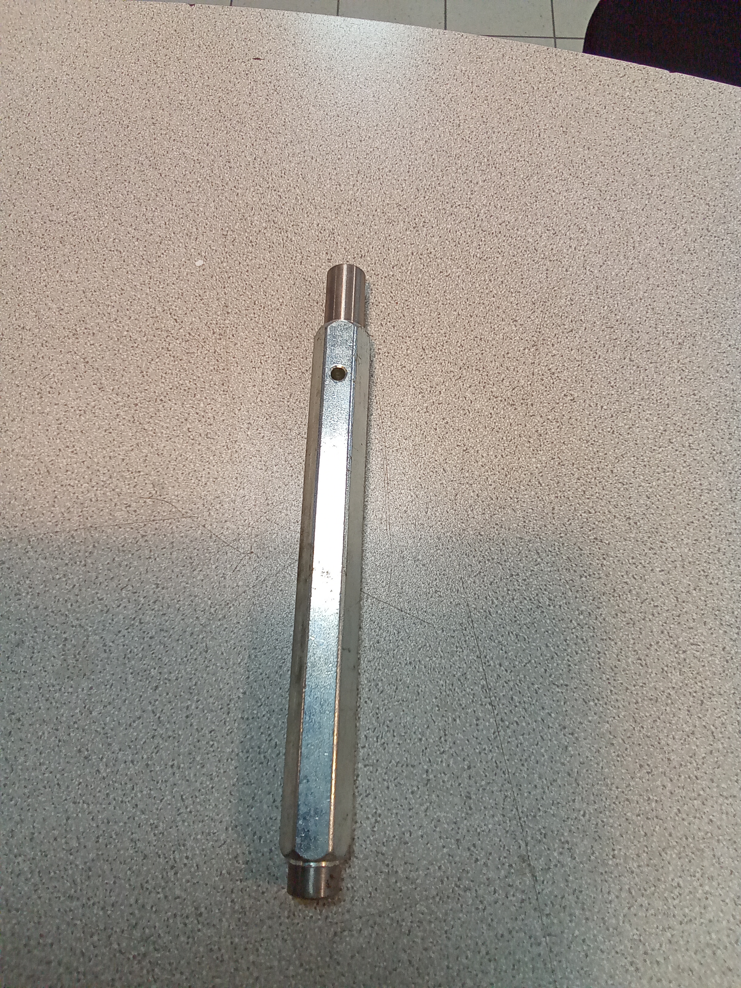 Vetoakseli, 6 -kulmainen - Telalinko | Telalinko STG1170E | Kone-Glans