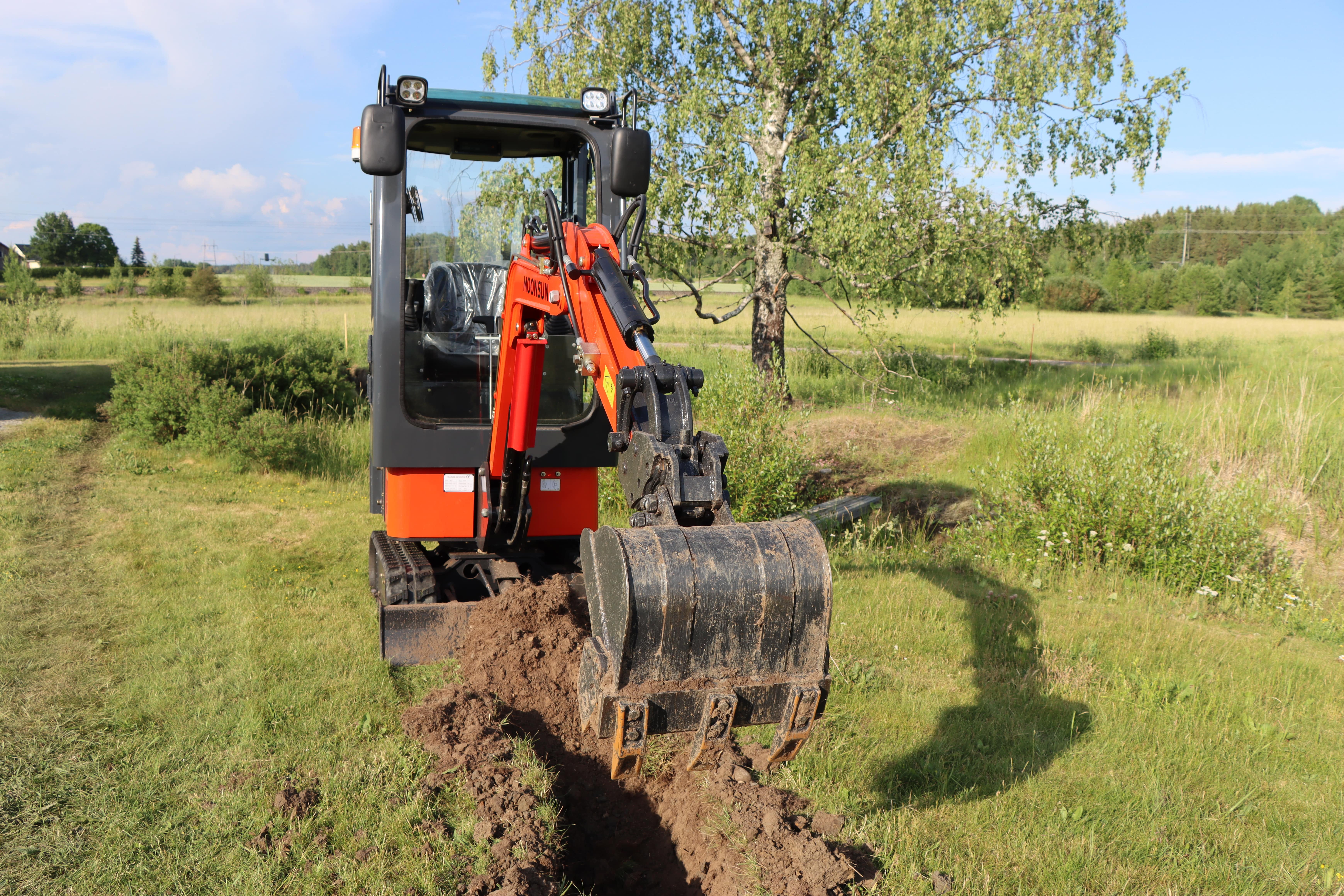 Hytillinen Minikaivuri Moonsun MN12 | Kaivinkoneet | Kone-Glans