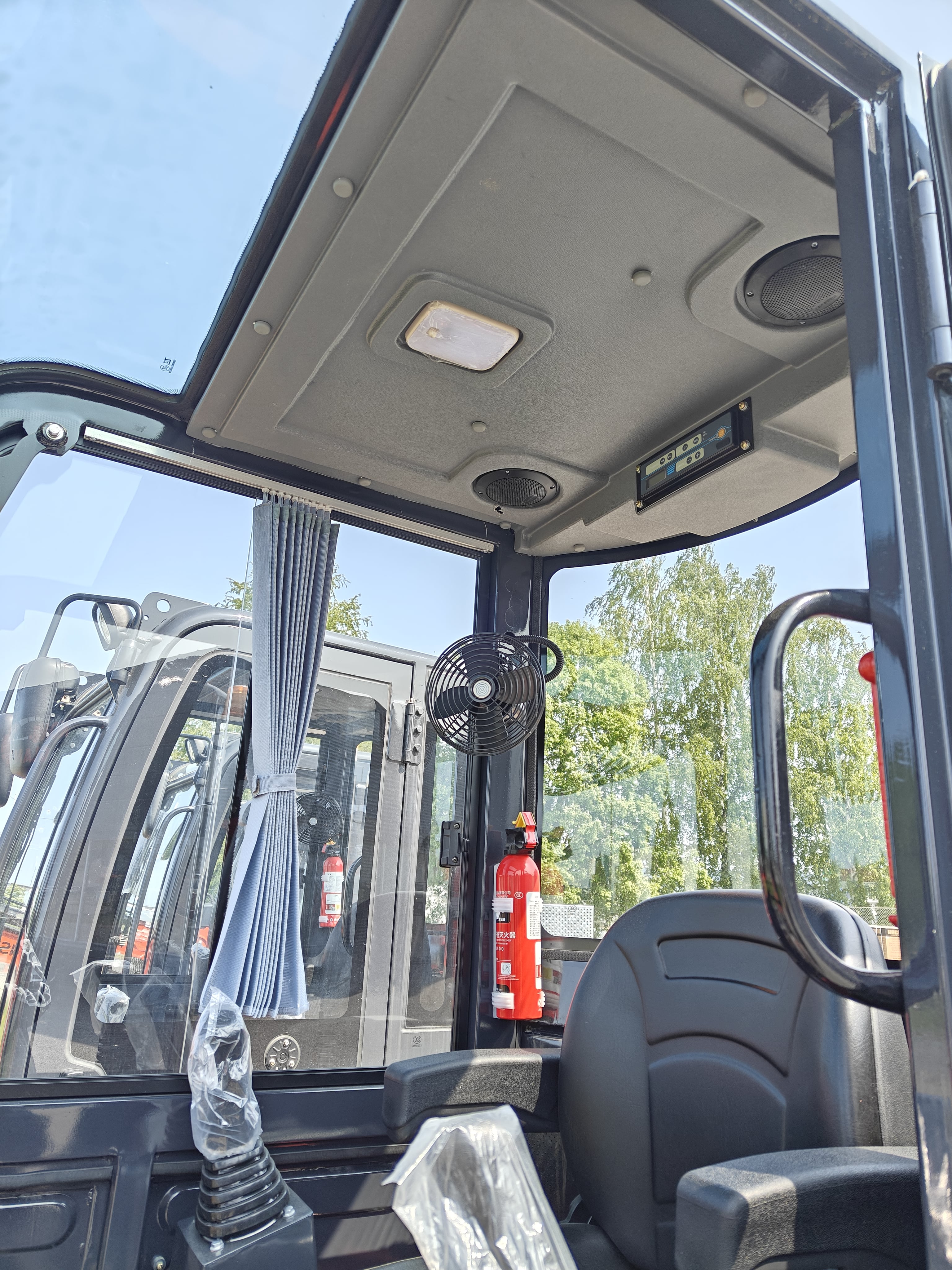 Hytillinen Minikaivuri Moonsun MN12 Esiohjauksella ja Hydraulisella ...