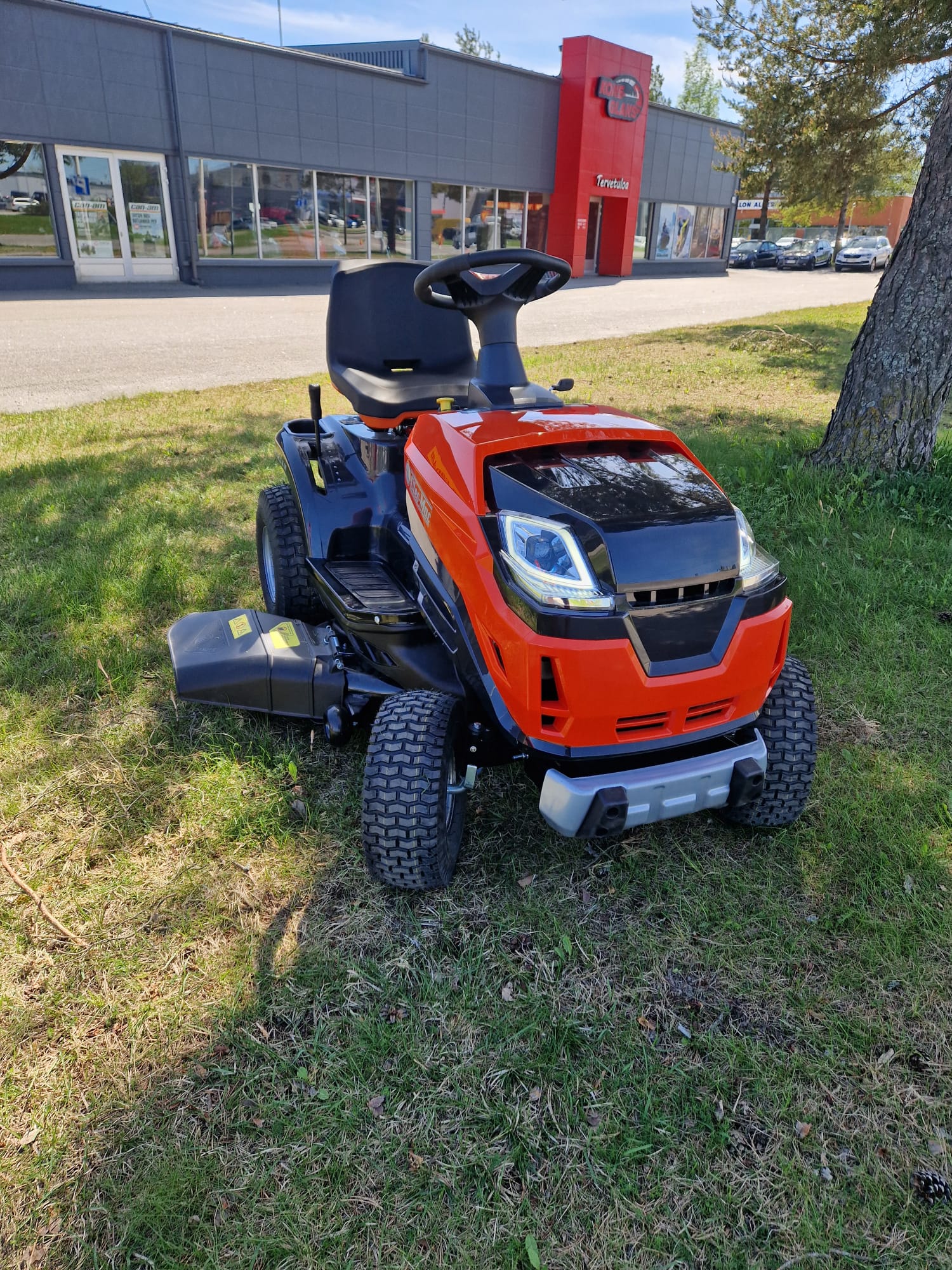 Ajoleikkuri Oleo-Mac 99 L/12,5 K M All Inclusive -paketilla | Ajoleikkurit | Kone-Glans