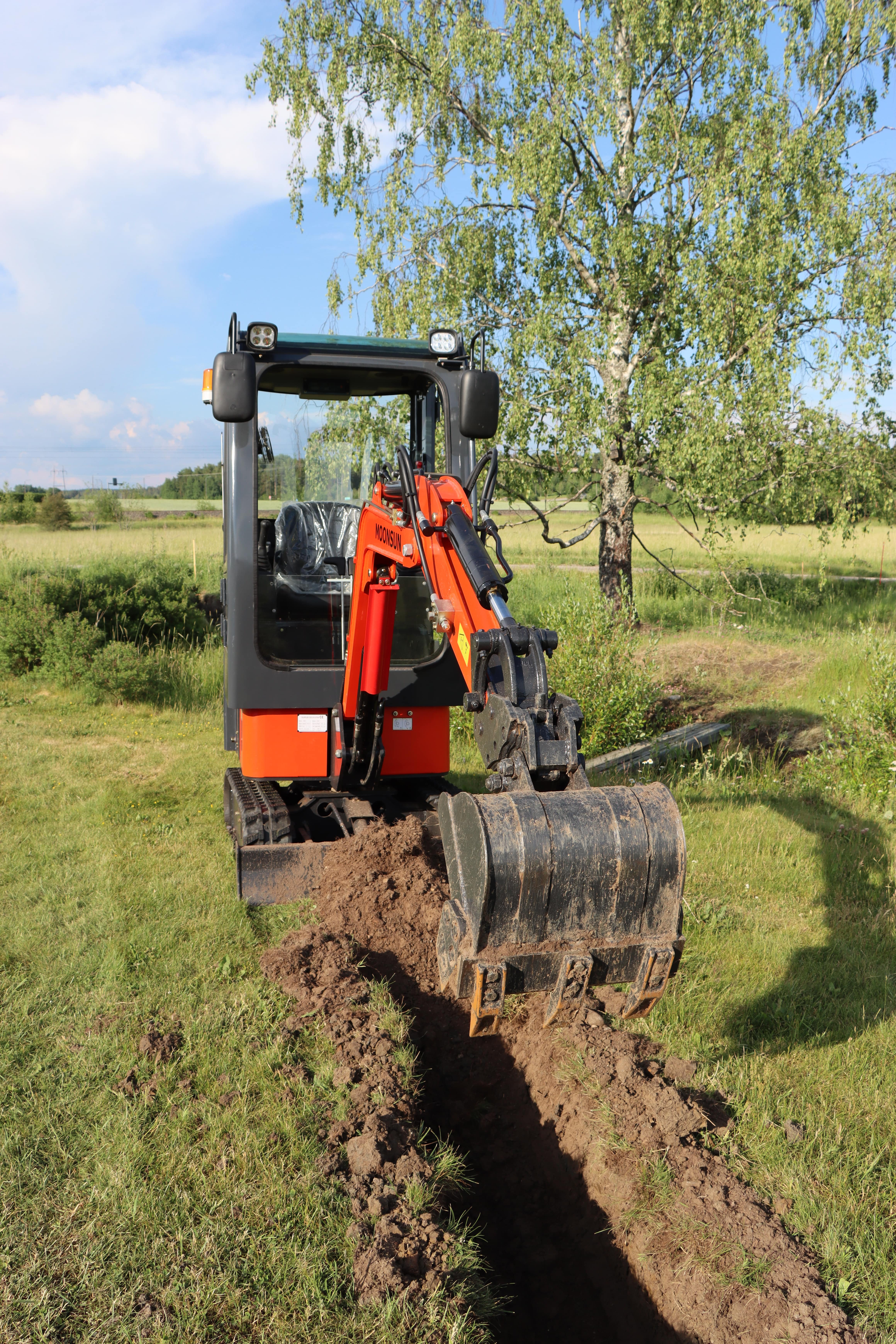 Hytillinen Minikaivuri Moonsun MN12 | Kaivinkoneet | Kone-Glans