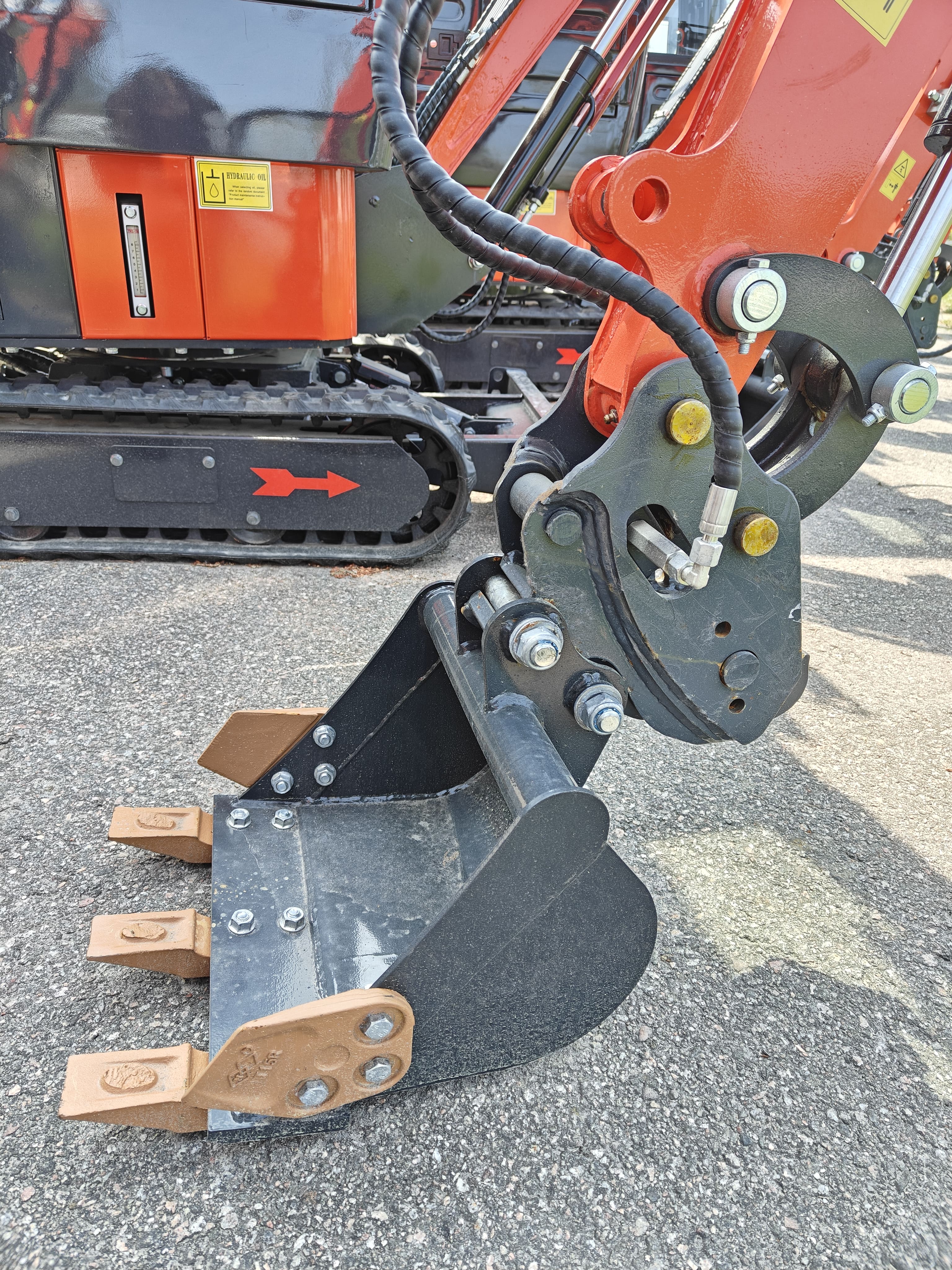 Hytillinen Minikaivuri Moonsun MN12 Esiohjauksella ja Hydraulisella ...