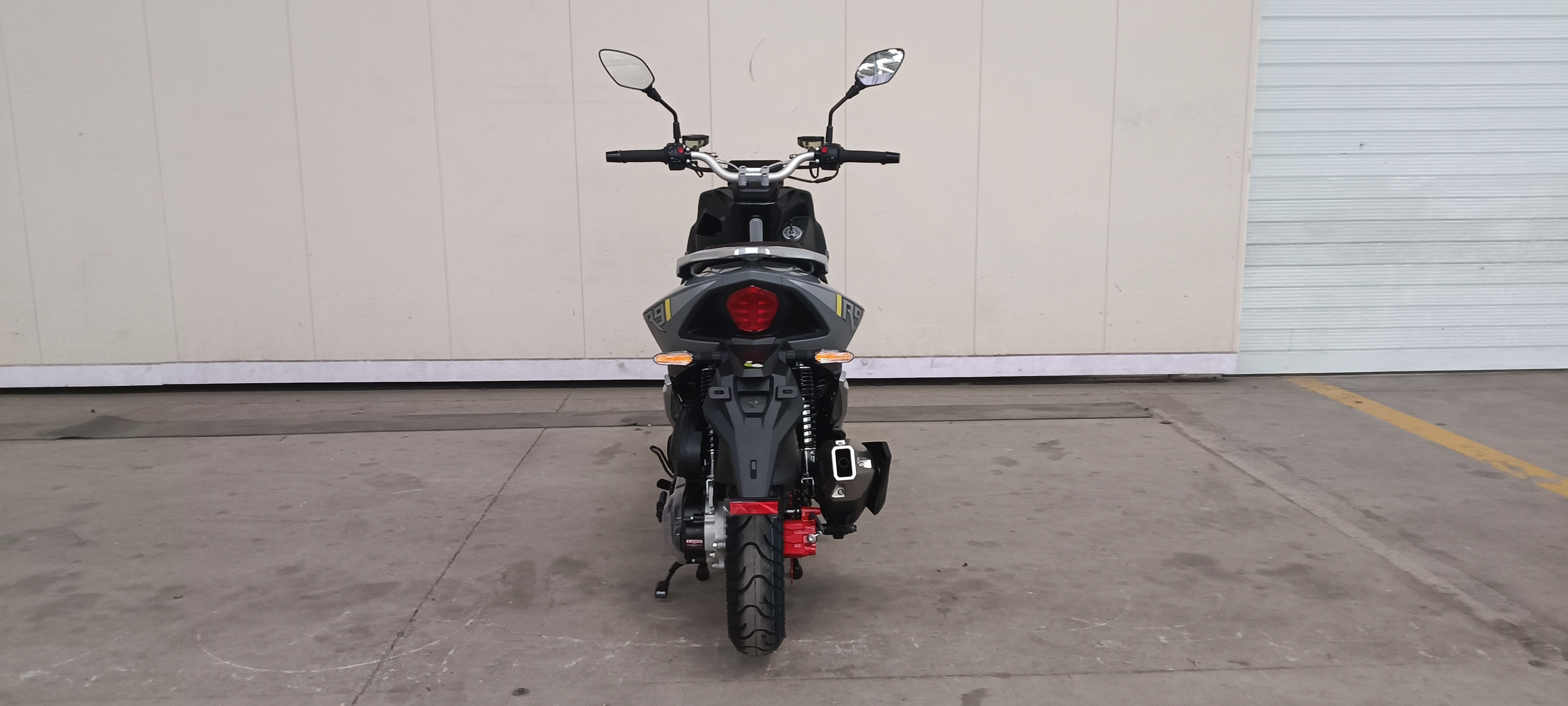 Znen R9 EFI moposkootteri 50cc | Mopot ja skootterit | Kone-Glans