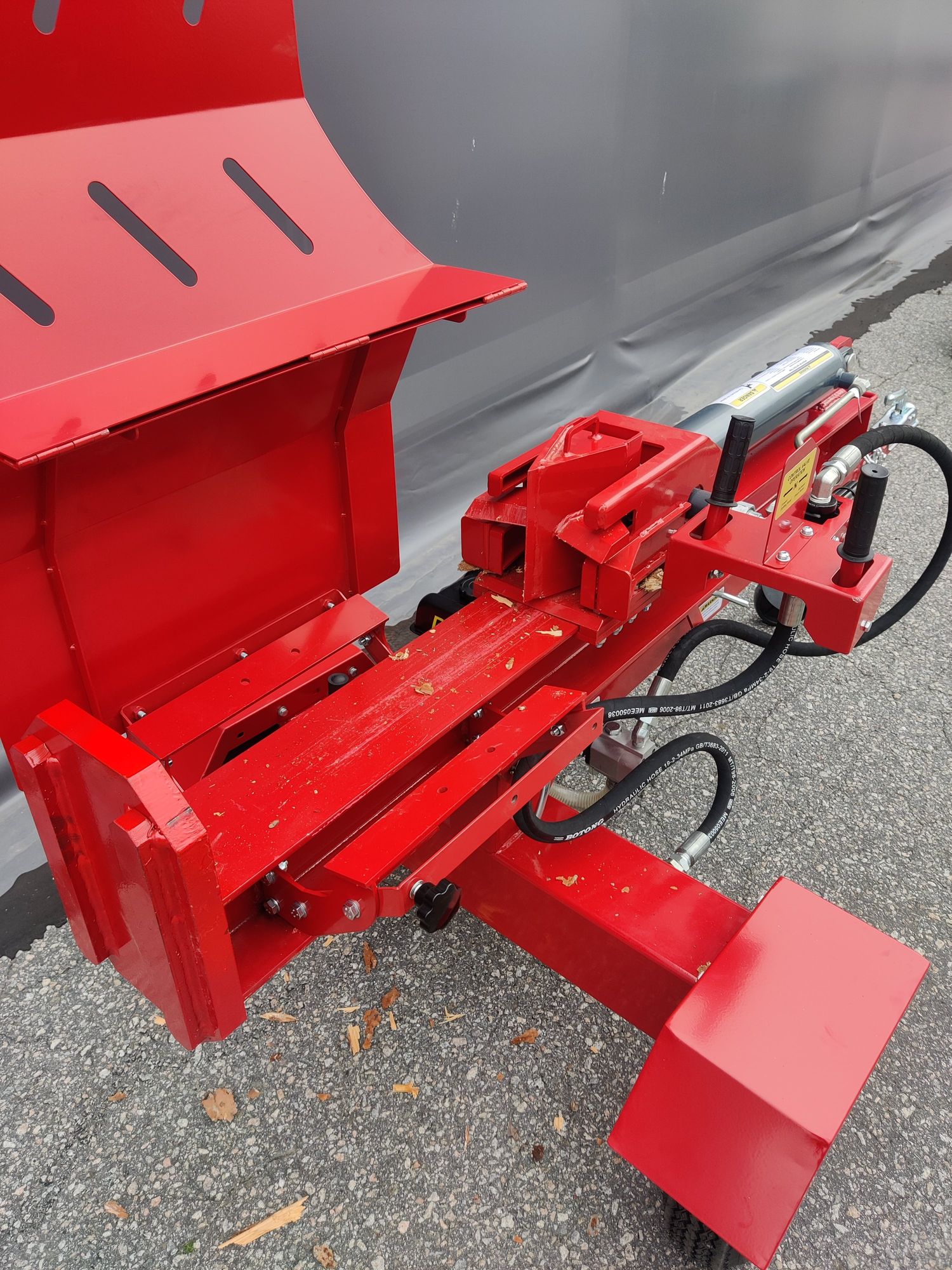 Hinattava klapikone LS18T polttomoottorilla | Halkaisukoneet ja ...