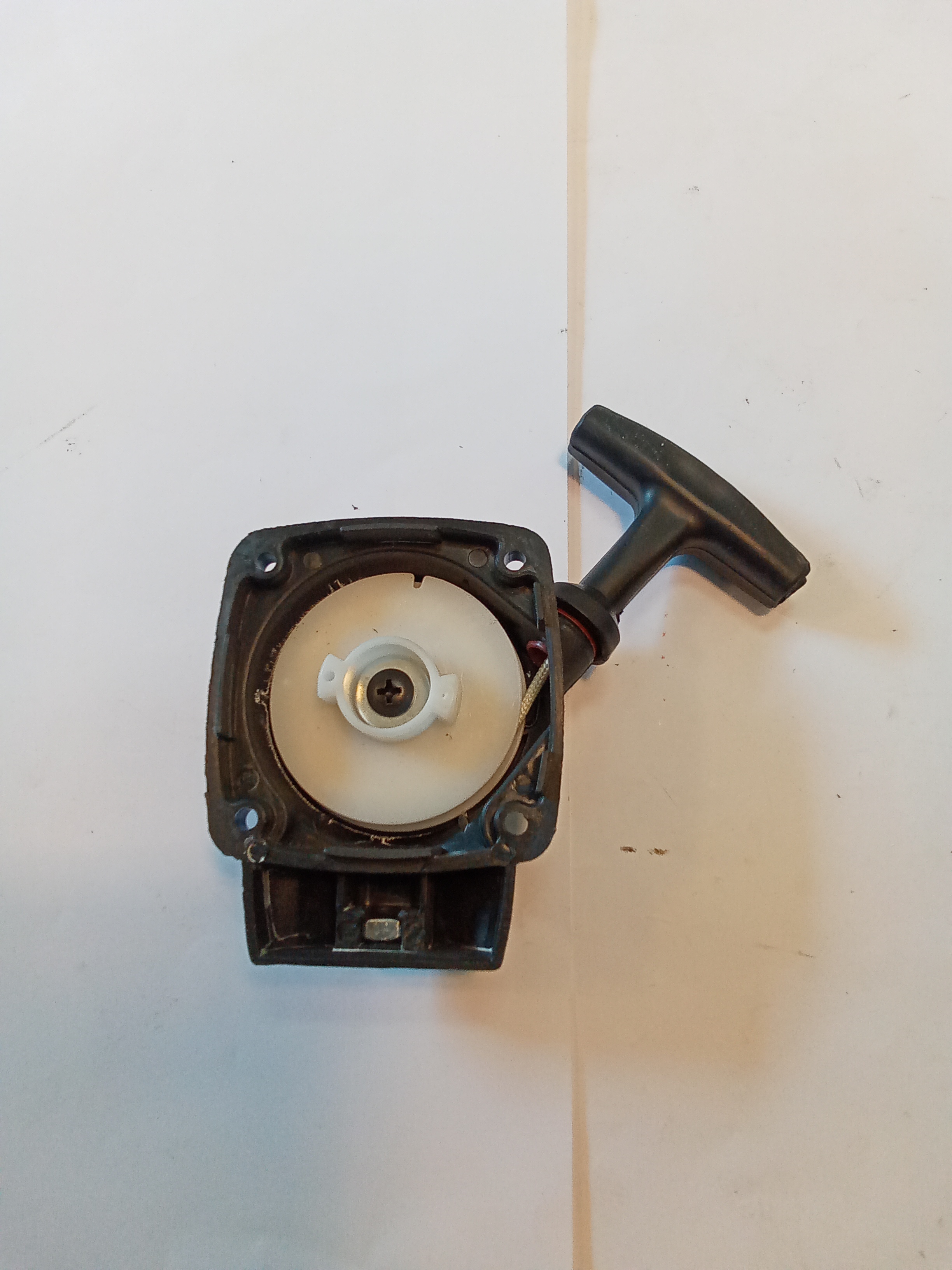 Käynnistin - BC260 monitoimiraivuri | Hecht 1331 / BC260 -monitoimiraivurin varaosat | Kone-Glans