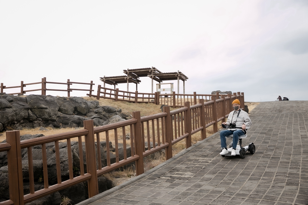 Vire C04 sähköpyörätuoli | Senioriskootterit | Kone-Glans