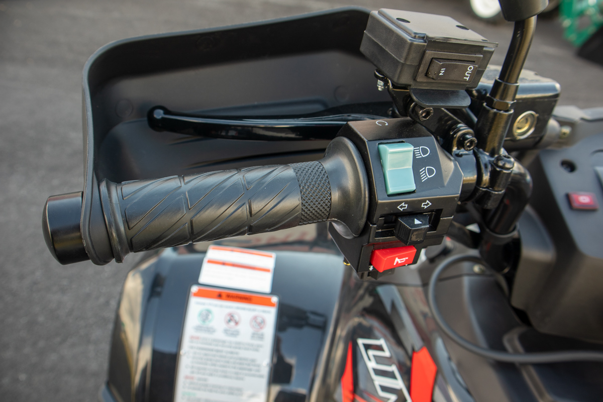 Traktorimönkijä Linhai 320 Promax EFI T3B All Inclusive -paketilla ...