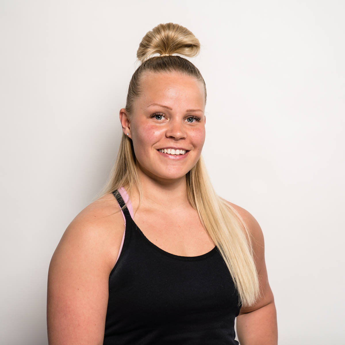 Henkilökuntamme koostuu rautaisista ammattilaisista | Kristalli Sport